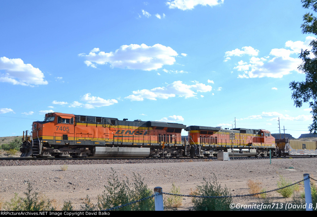 BNSF 7405